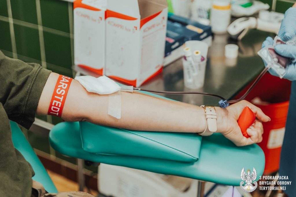 Terytorialsi z 3 PBOT apelują: Twoja krew może uratować życie | Portal Esanok.pl | Telewizja ...